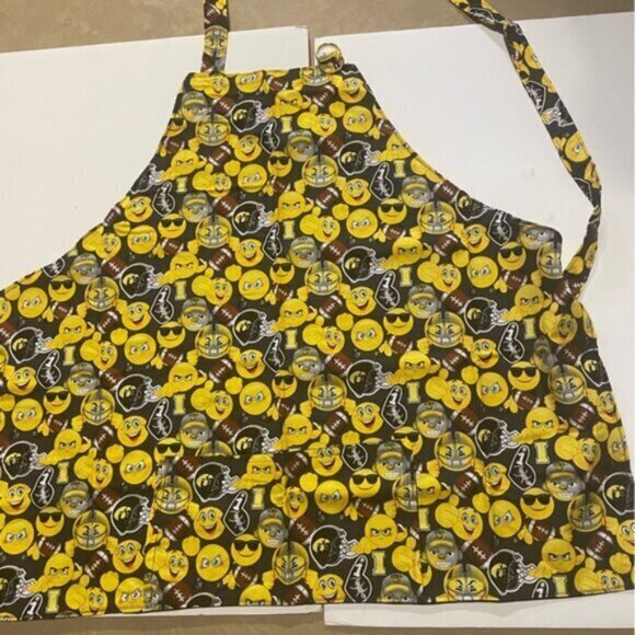 Handmade | Kitchen | University Of Iowa Emoji Patterned Bbq Apron ...